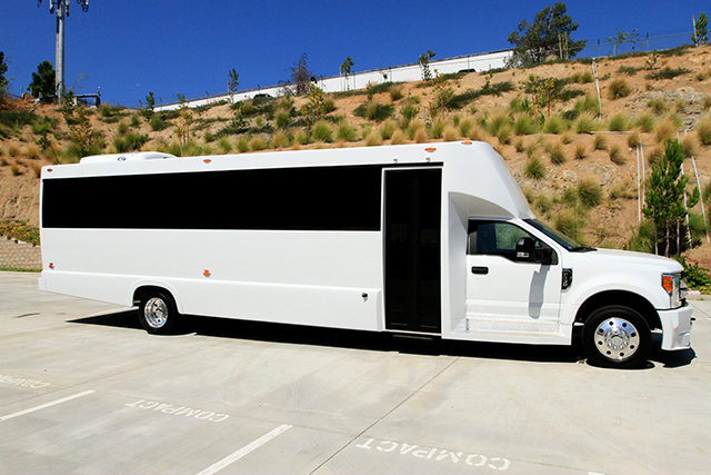 Hire Luxury Limos, Limo Buses, SUV's, Sedan's, Sprinter Vans and more